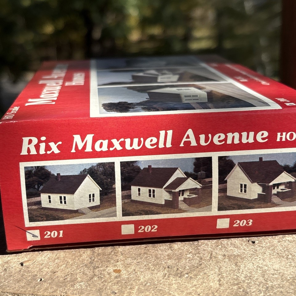 RIX Maxwell Avenue Homes # 201 HO Scale Kit NIB | eBay