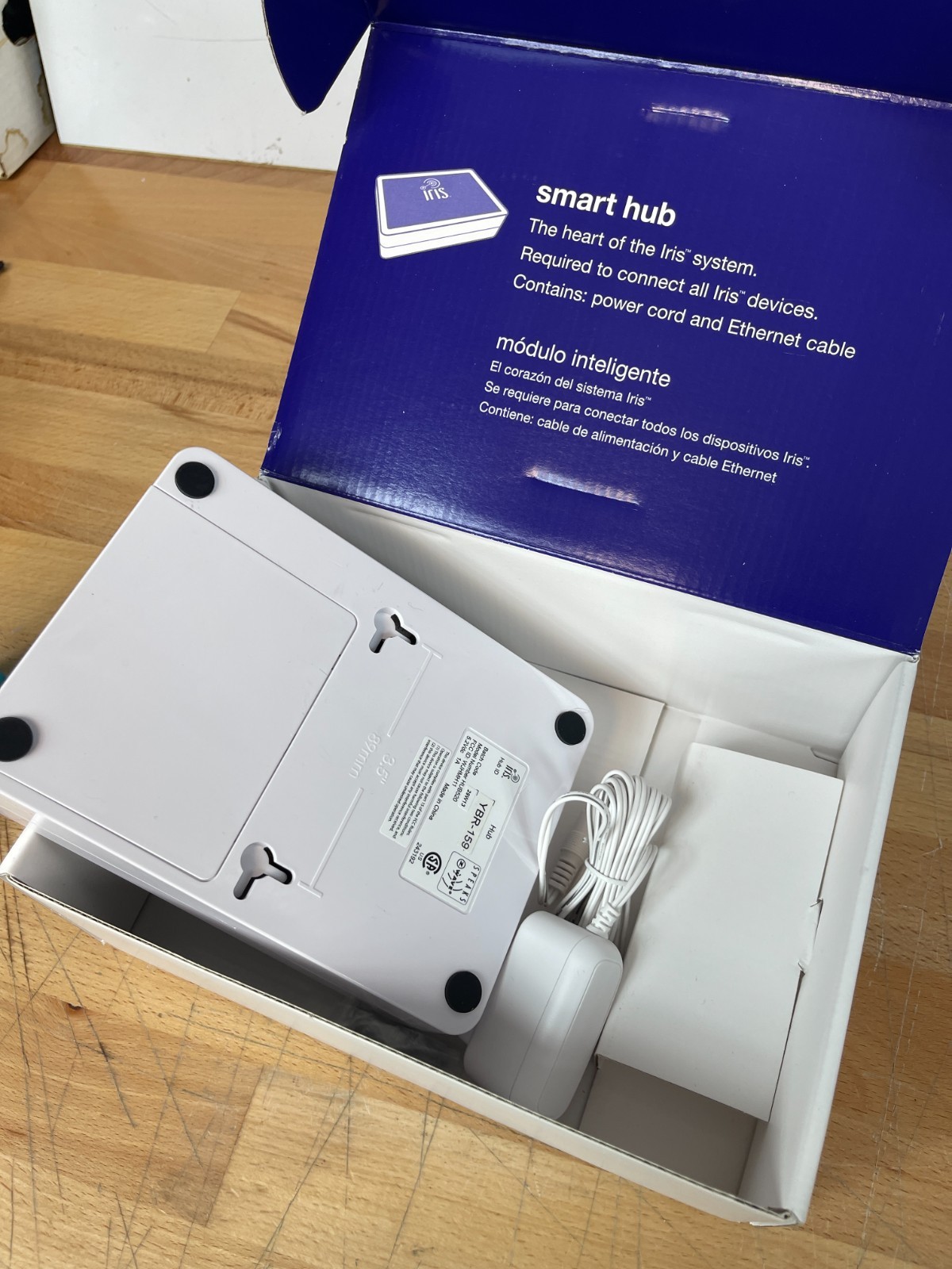 Iris Smart Hub v2 | Zigbee Z-Wave Hub w/ Power & Battery | Open Box | eBay