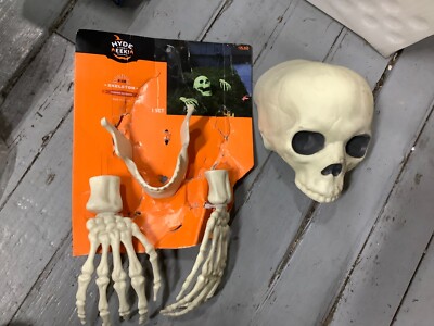 Hyde and Eek Glow Skeleton Indoor/Outdoor Skull with Hands Halloween ...
