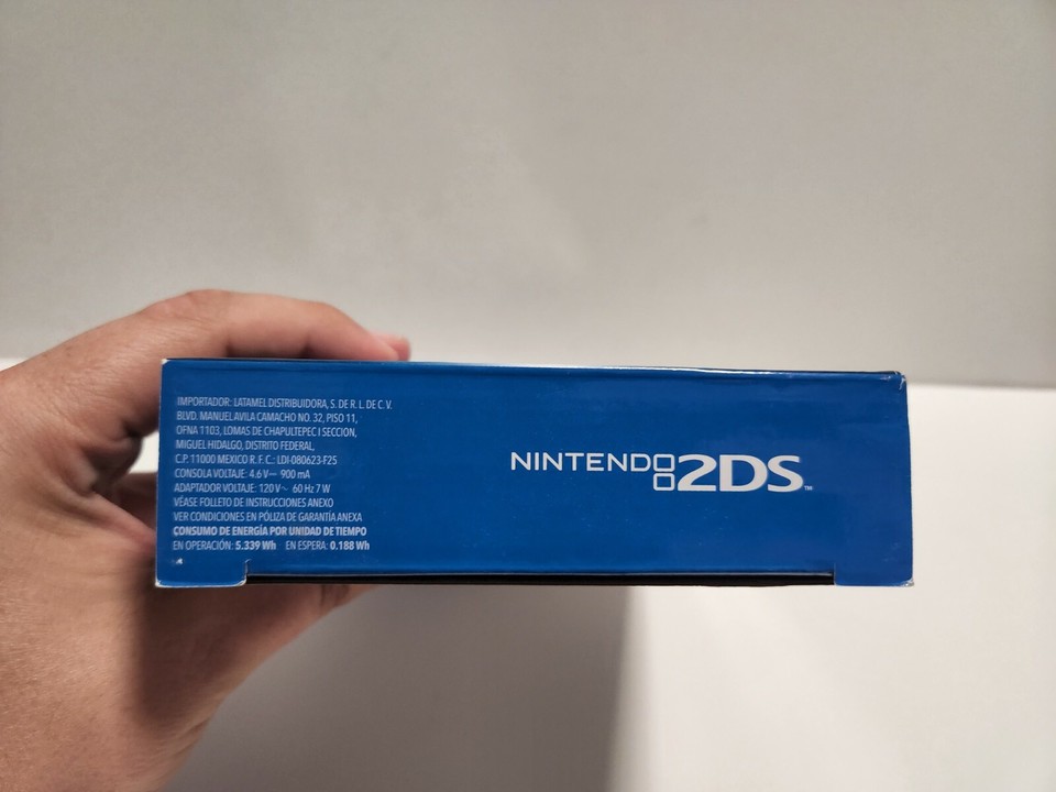 Nintendo 2DS Crystal Blue Handheld Console Bundle with Original Box ...