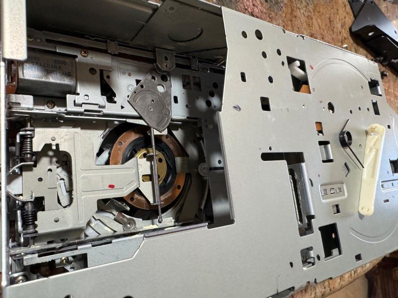 1997-2004 Chevrolet C5 Corvette GM OEM 12 Multi-disc CD Player Pioneer ...