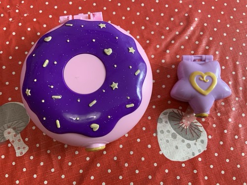 Polly Pocket Donut Pajama Party And Birthday Compact Playsets ...
