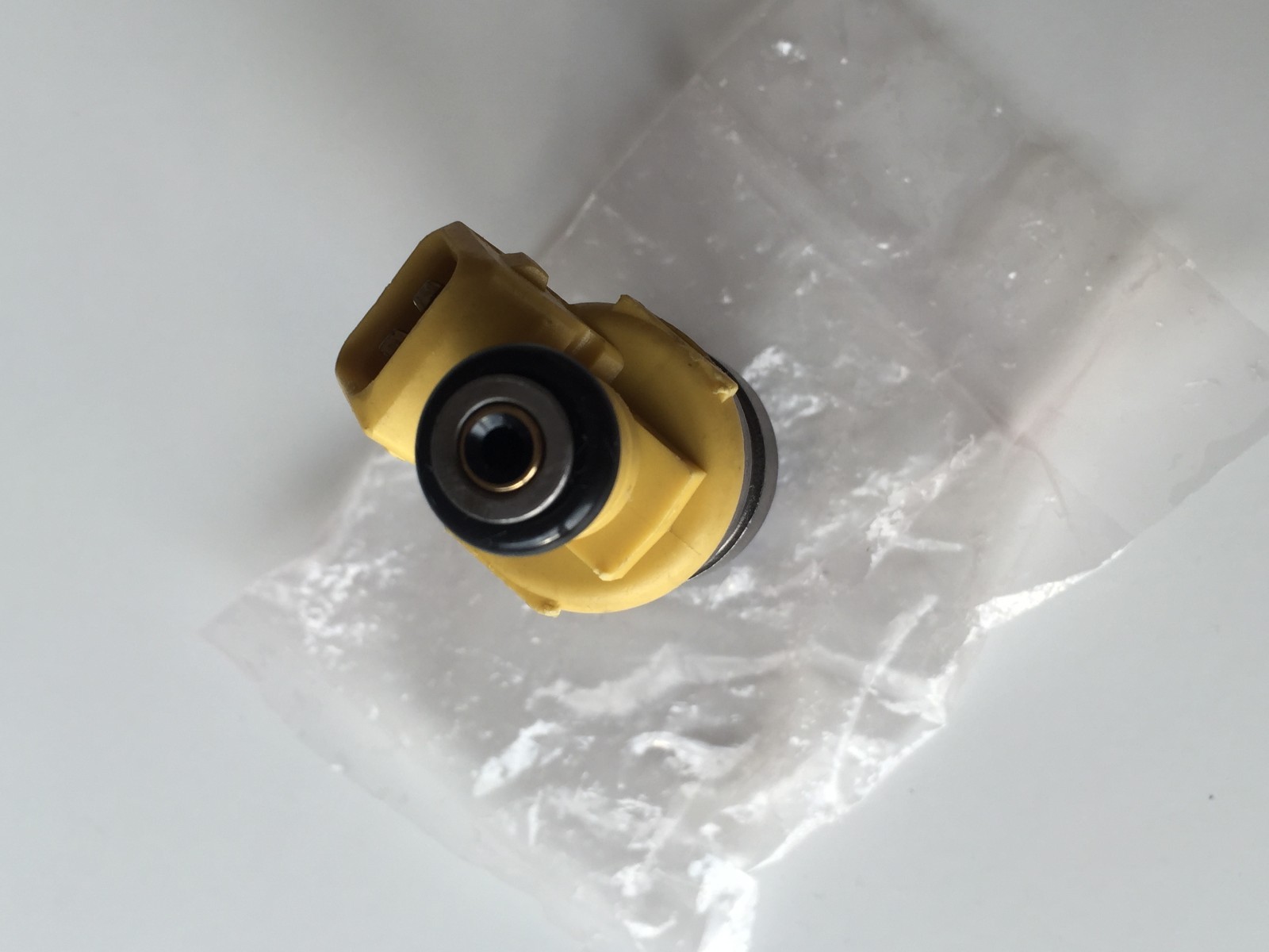 2x BMW E28 E24 E23 M30 Einspritzdüse BOSCH 0280150203 13641276149 2 ...