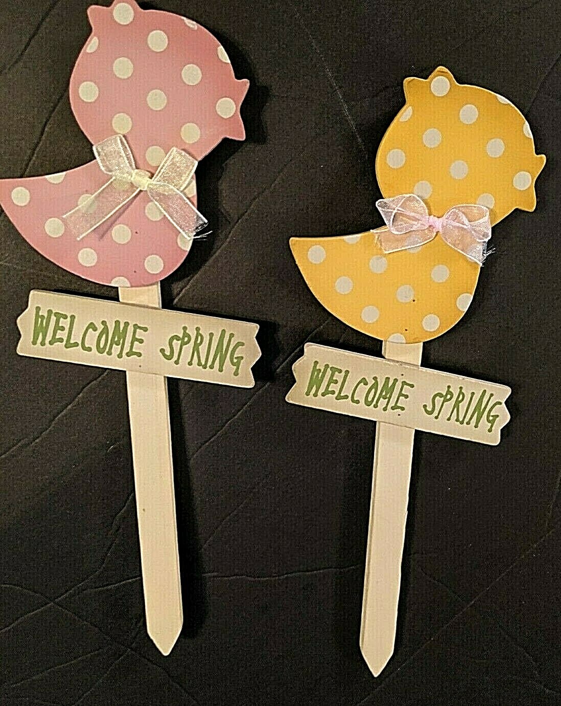 Set Of Two "Welcome Spring" Yard Stakes Polka Dot Ducks With Ribbons 12 ...