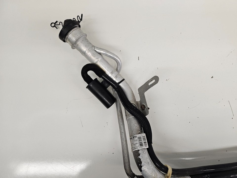 08-15 Volvo XC70 Fuel Filler Neck 31274191 | eBay