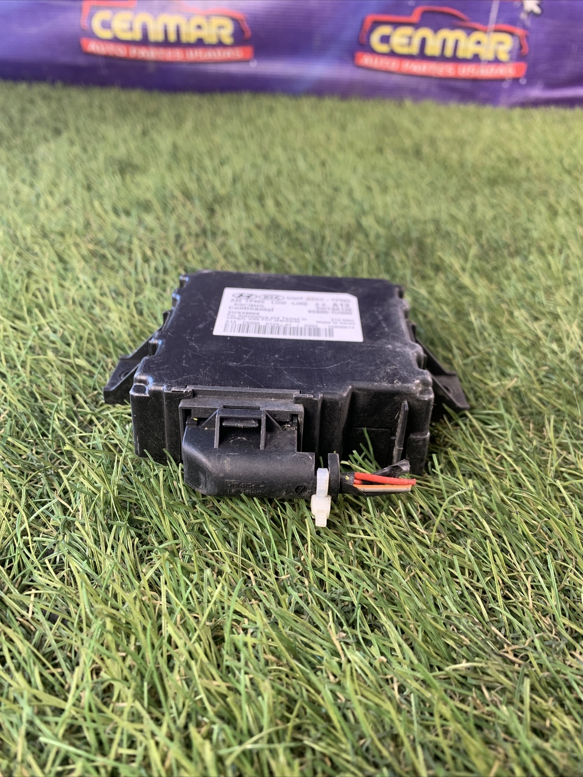 2011-2013 Kia Sorento tire pressure monitor module 95800-1U000 TPMS | eBay