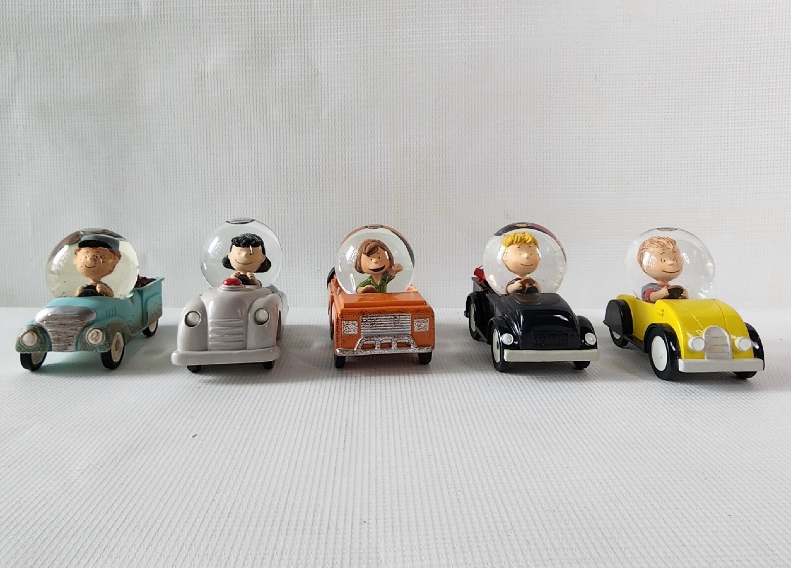 Hallmark Peanuts Snowglobe Cars LOT OF 5 Schroeder, Patty, Pig-Pen ...