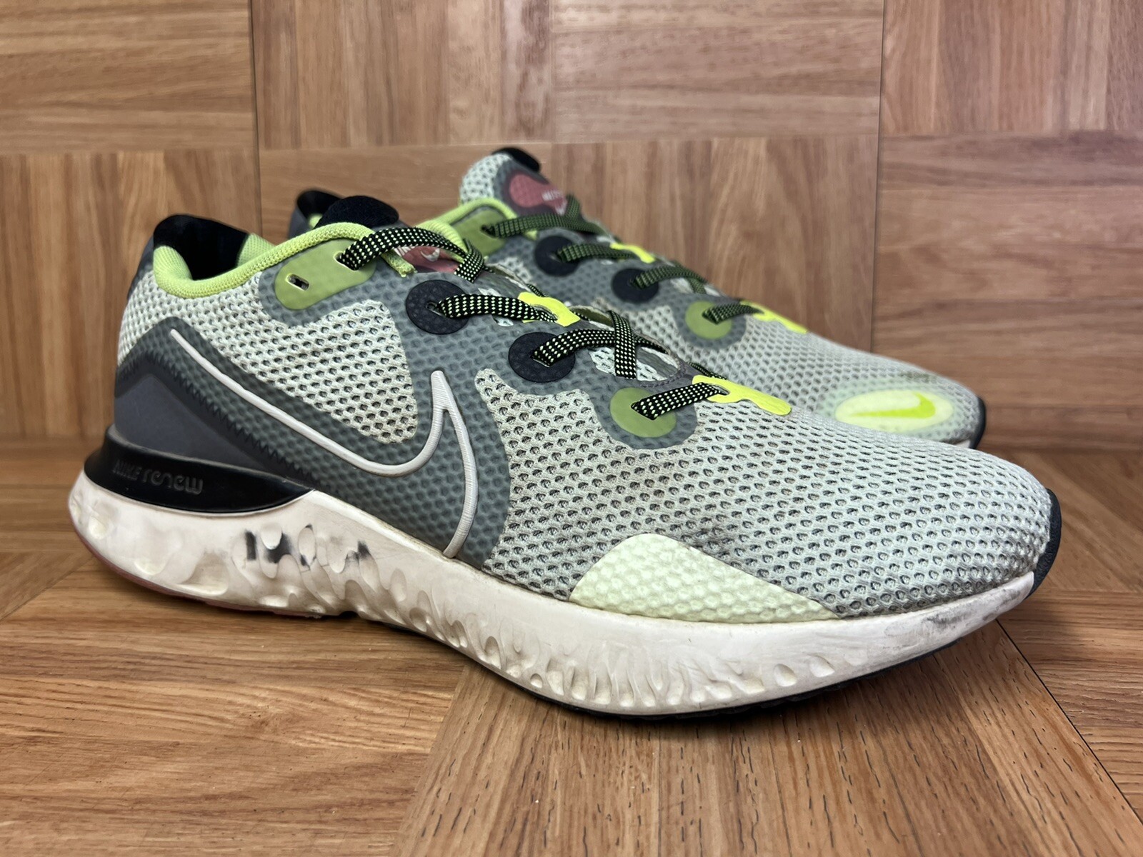 RARE🔥 Nike Renew Run Barely Volt Men's Running Shoes… - Gem