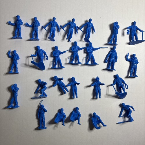 Marx Recast Arctic Explorers & Scientists - 1990s toy soldiers 1/32 ...