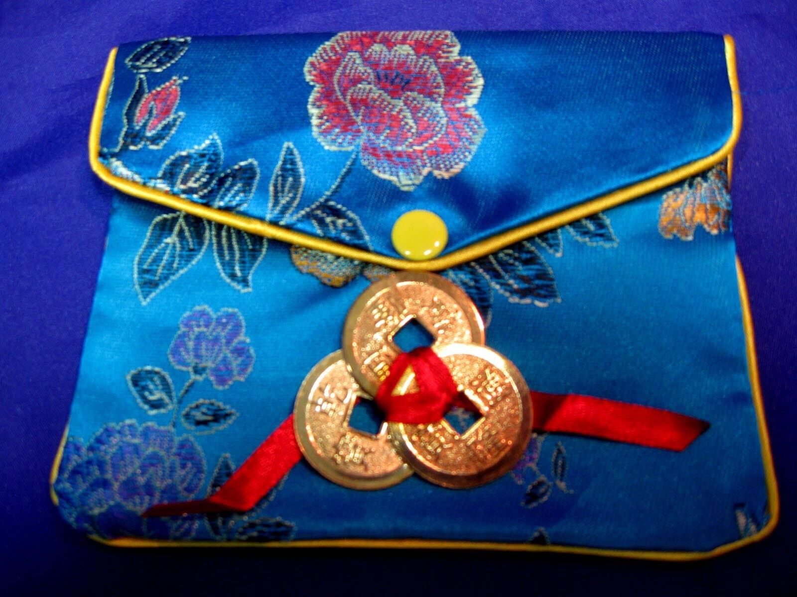 FSH061 Feng Shui Ang Pow Hung Boa Silk Purse & Set 3 Coins Gold-Plated ...