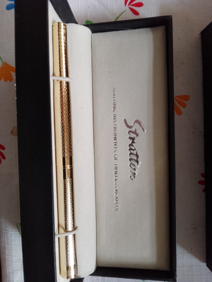 Stratton Roller Ball Pen boxed GoldplateST1020 Blue ink + extra 10 new ...