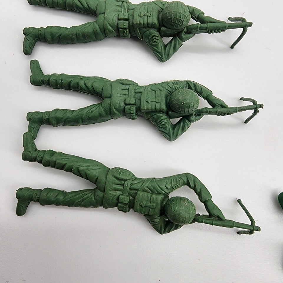 VINTAGE GREEN MARX TOY ARMY SOLDIERS | eBay
