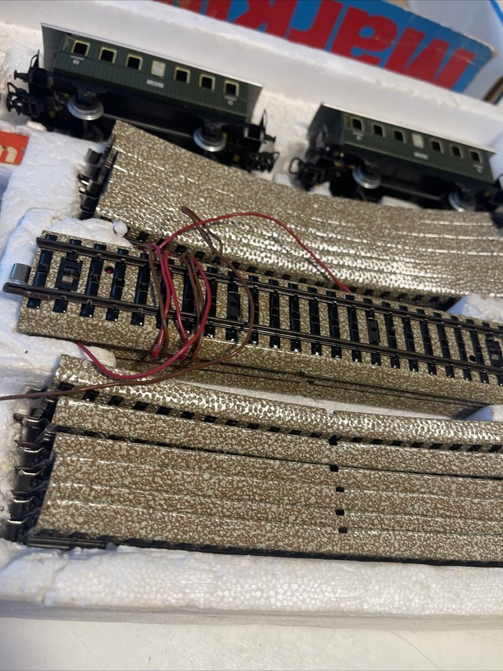 Marklin HO set #2927 3000 transformer 37547 Loco track passenger cars ...