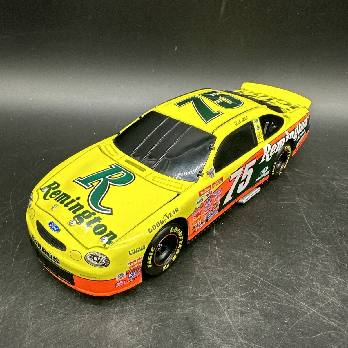 Rick Mast 2001 The 75 Greatest Races In NASCAR History | NASCAR