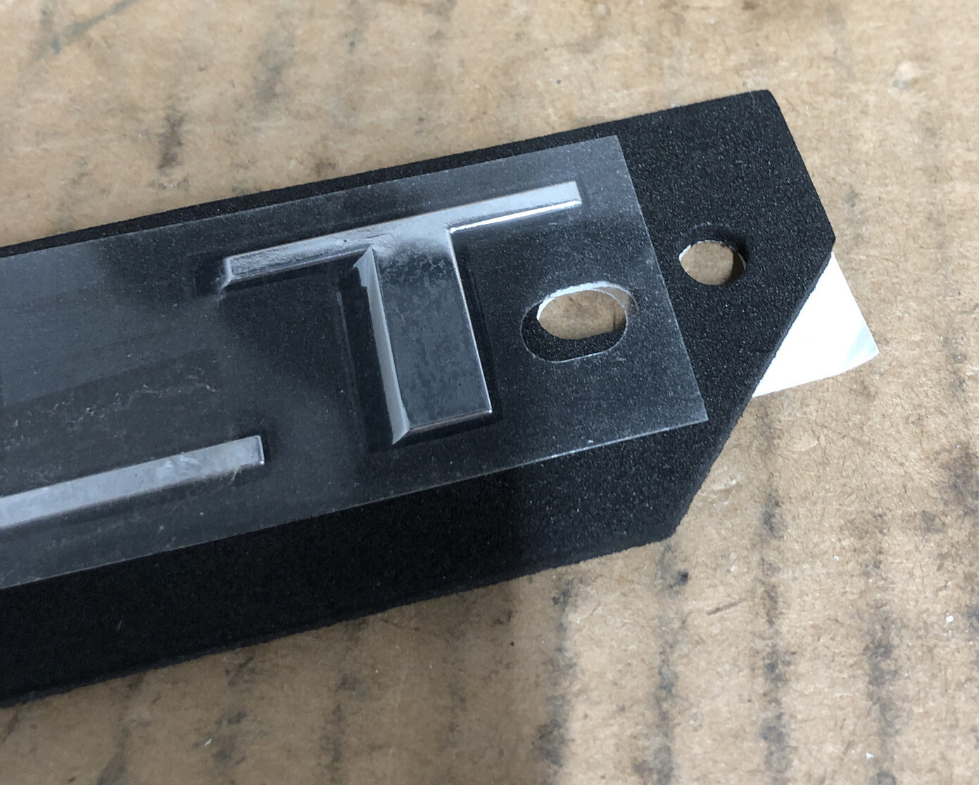 New Old Stock Genuine GM Plate "LT" E/Gate Part #84557549. | eBay