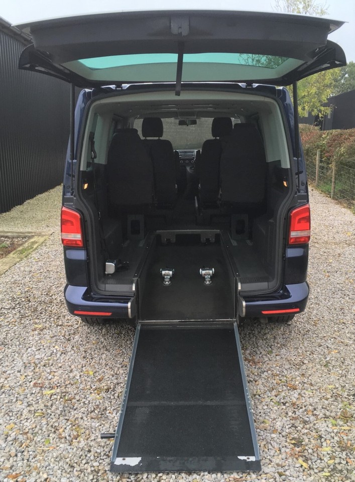 VW CARAVELLE TRANSPORTER SE WINDOW VAN SWB TDI 140 BHP WHEELCHAIR ...