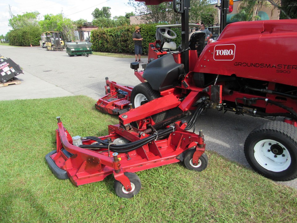 Toro Groundsmaster 5900 Batwing 16' Rotary Mower WAM 4 wheel drive ...