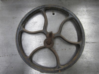 Sewing Machine Parts - Treadle Sewing Machine Cast Iron Wheel