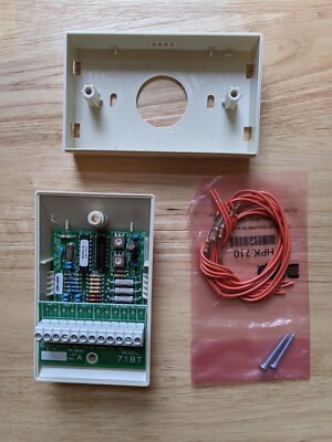 DMP 715-18T Zone Expander - 715 with 718T Plug-in Screw Terminal Block ...