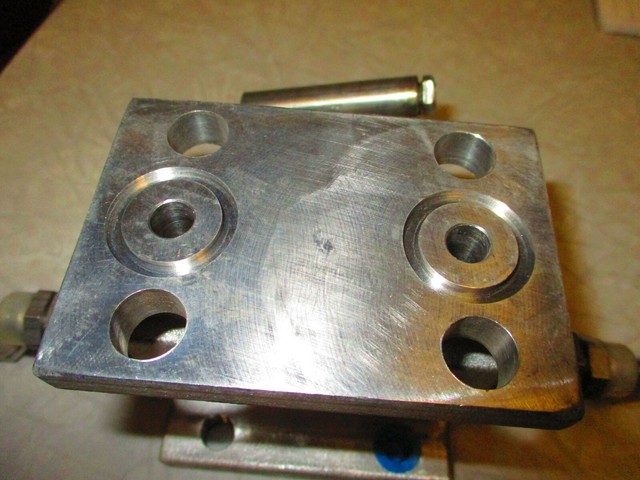 Keystone Anderson Greenwood M4AVIS Pressure Differential Manifold Valve ...