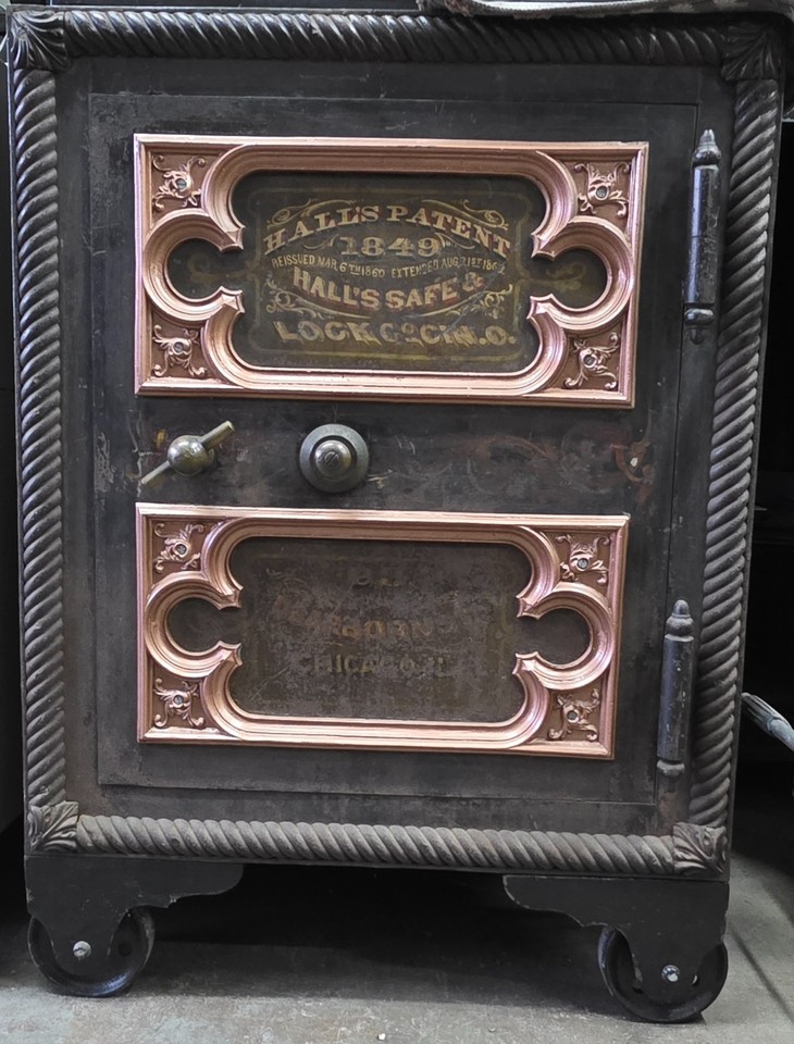 Large Hall's Safe & Lock Co Antique Safe with Casters and Interior ...