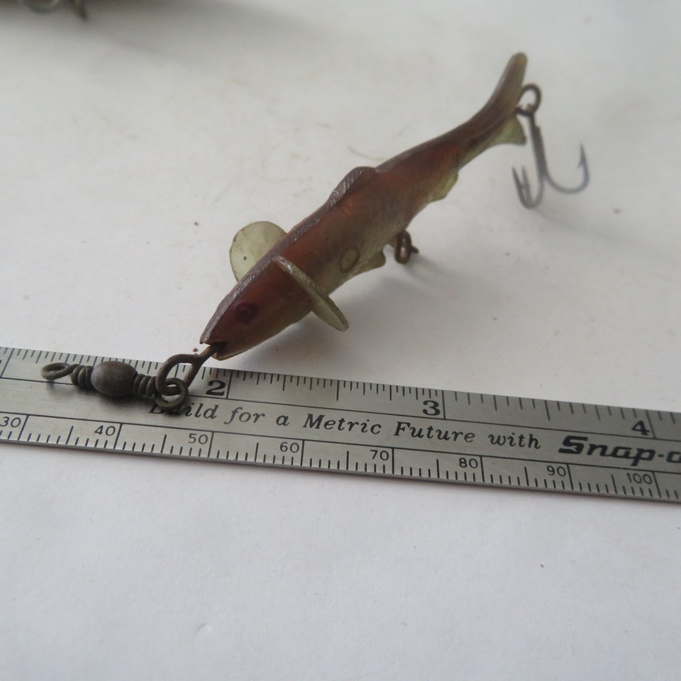 FISHING LURE UNKNOWN 2¼" FAN TAIL WITH SIDE FINS PLASTIC AMBER | eBay