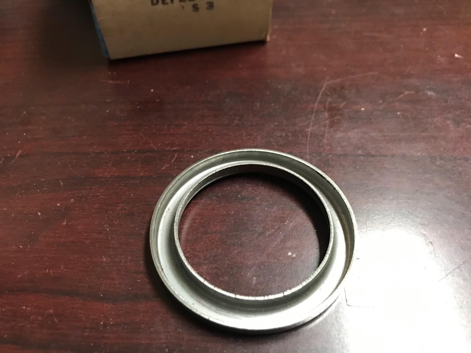 9 NOS Ford 8m-4859 Drive Pinion Flange Dust Seals/deflectors for sale ...