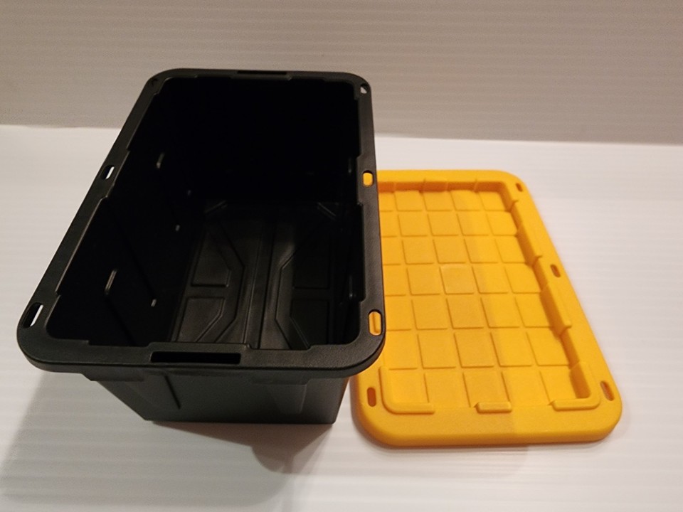 Lowes Lowe's Teeny Totes, X-Small, .38 Quarts, Black Tote W/Yellow Lid ...