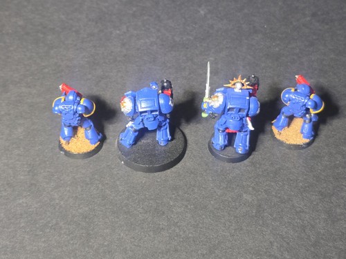 Warhammer 40k Space Marines Ultramarines Captain MIX Squad Of 4 | eBay
