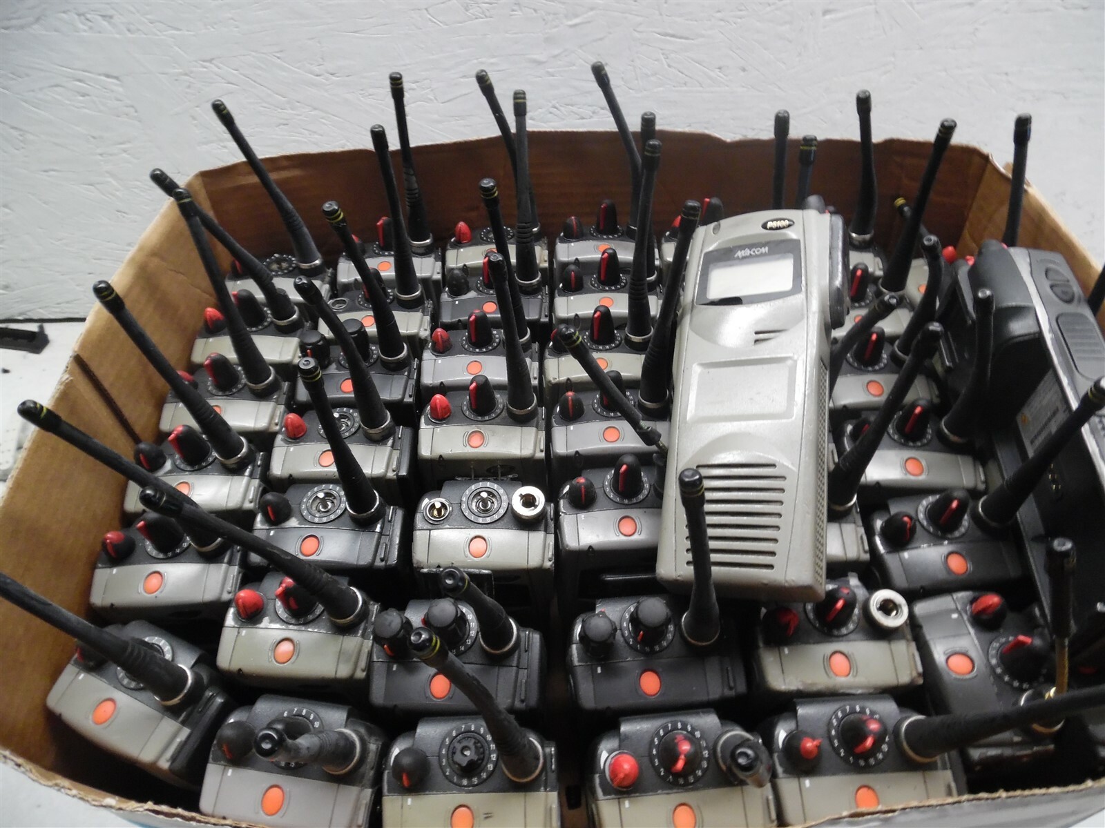 Lot of 11 Harris M/A-COM P5100 Hand Held Radios | eBay