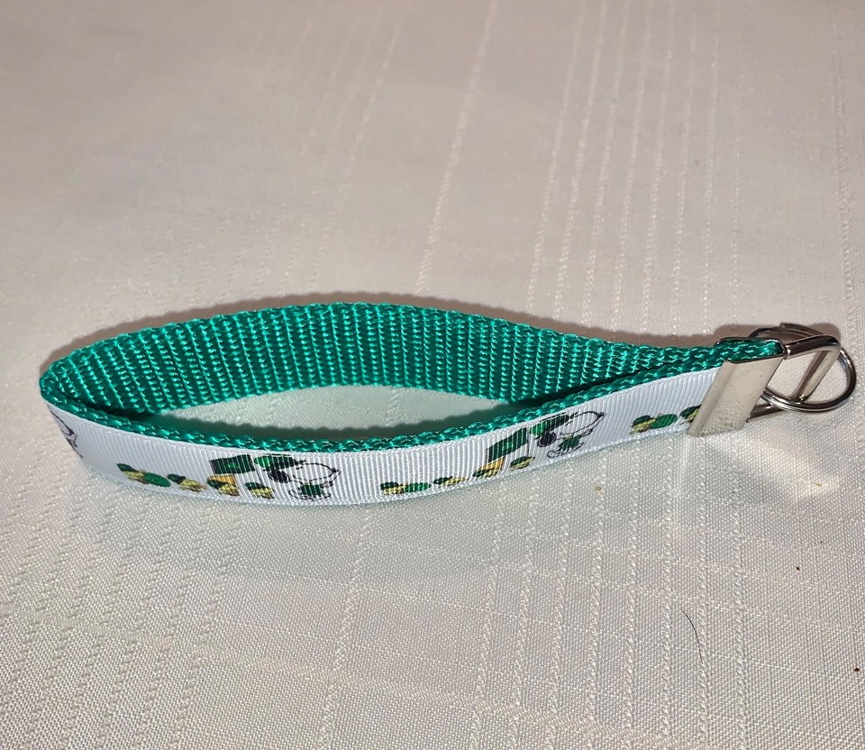 HANDMADE KEYCHAIN WRISTLET key fob decorated with SNOOPY, WOODSTOCK ...