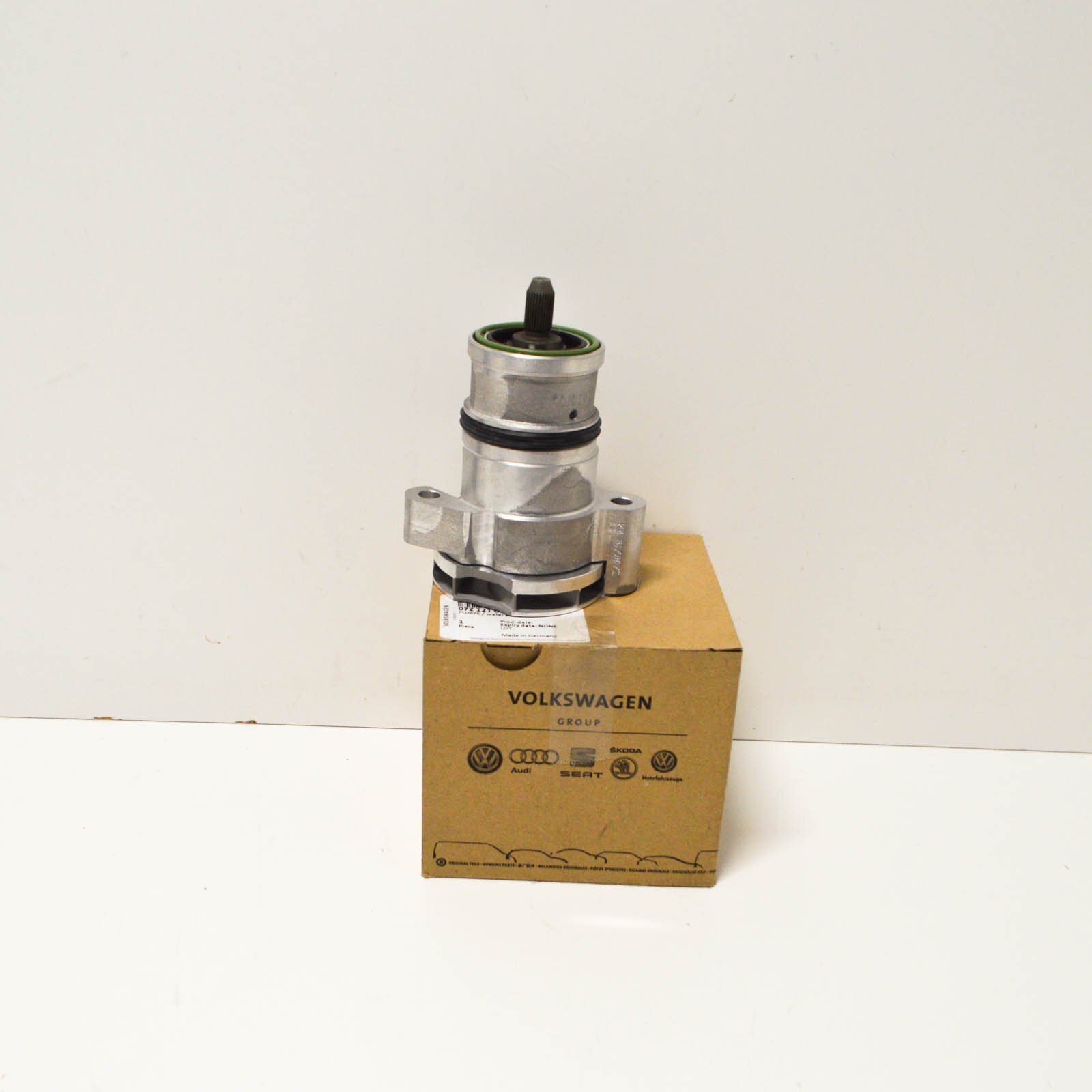 Volkswagen Phaeton 3D Water Pump w/ Seals 07Z121011 GENUINE NEW | eBay