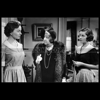 Photo F.024090 JEANNE CRAIN BARBARA BATES VERNA FELTON BELLES ON THEIR ...