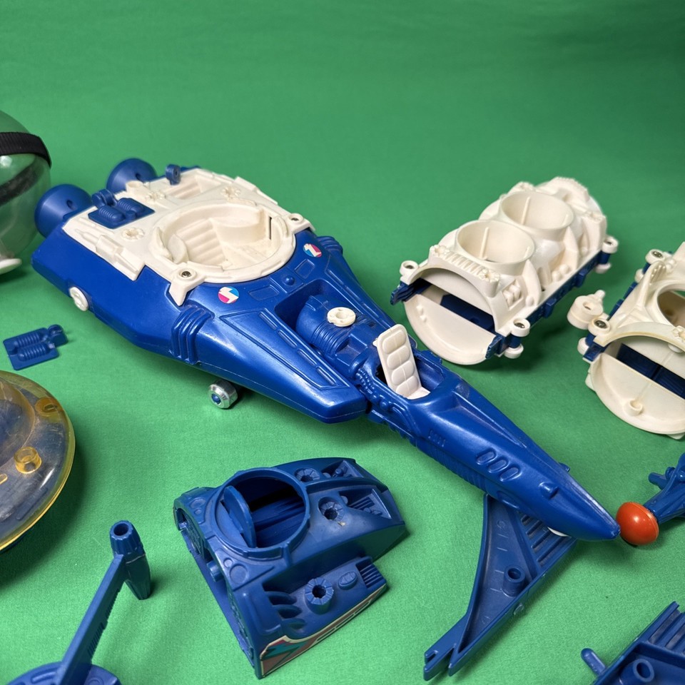 ORIGINAL vintage MICRONAUTS mego MOBILE EXPLORATION LAB 1976 PARTS ...