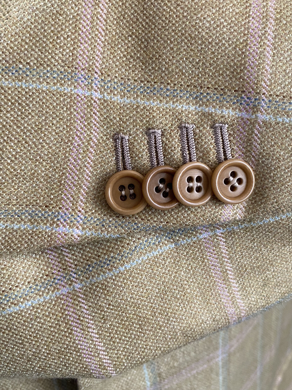 Kiton blazer, 100% cashmere, 3 buttons front, 4 buttons surgeon cuffs ...