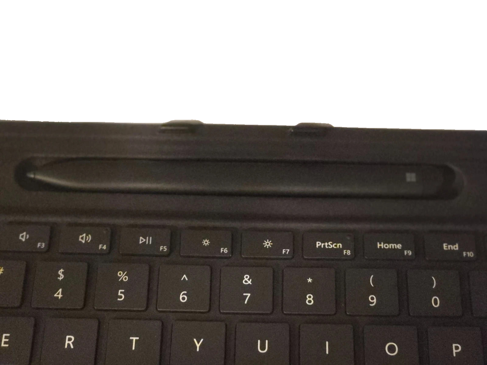 Microsoft Surface Pro Signature Keyboard 1864 (Pro 8/9/10/11/X) w/ Slim ...