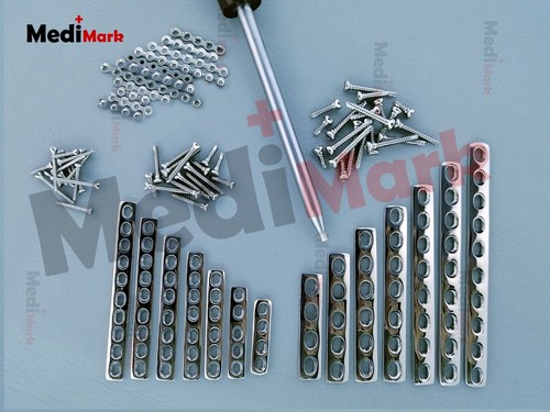 Orthopedic Mini Micro Fragment Complete Screws & Plates 1.5/2.0/2.7/3.5 ...