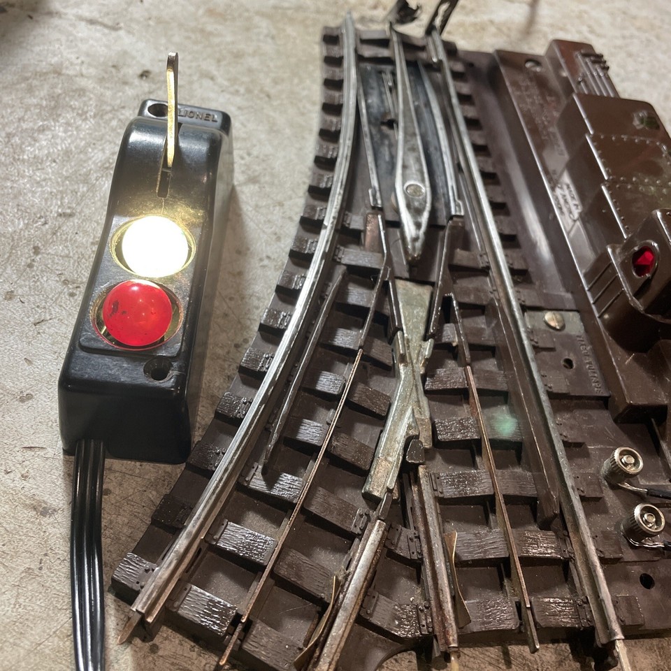Lionel 112 Super O Right Hand Turnout Switch With Pins #161 | eBay