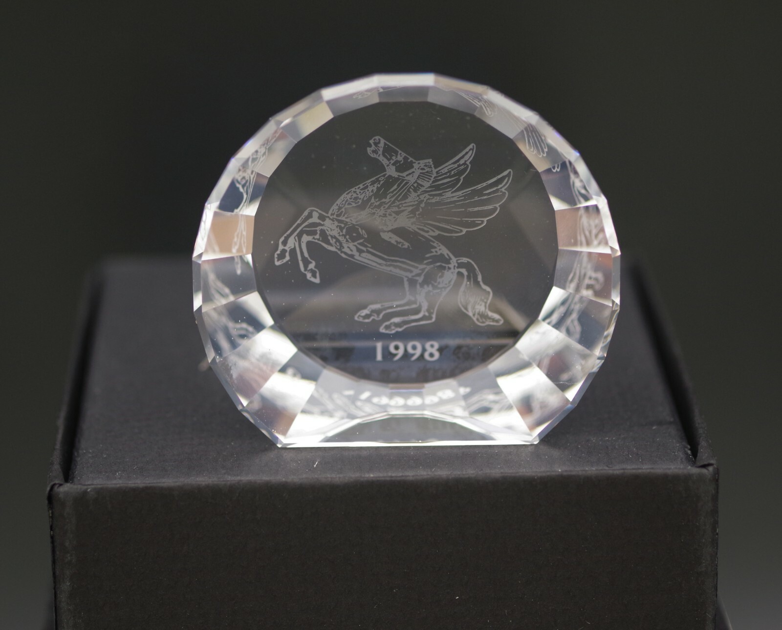 SWAROVSKI CRYSTAL 1998 SOCIETY PEGASUS HORSE PAPERWEIGHT DISC MIB | eBay
