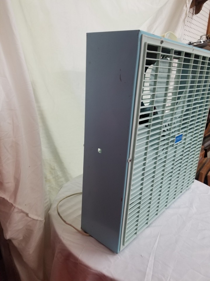 Vintage Rare Superlectric Aqua Box Fan Model # 2072 | eBay