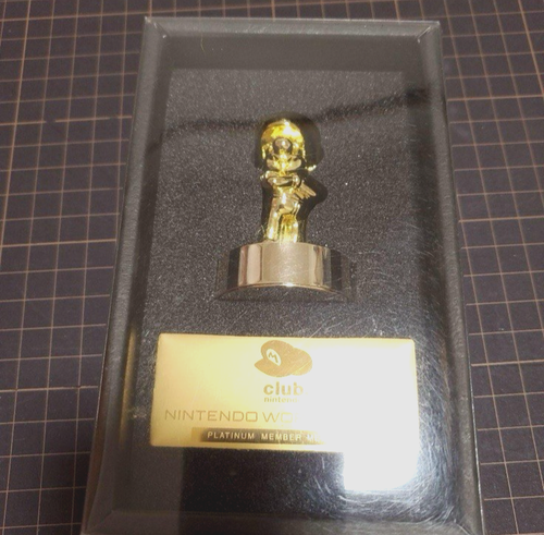 Club Nintendo Platinum Member Mario Trophy Novelty Award - Rare Non ...