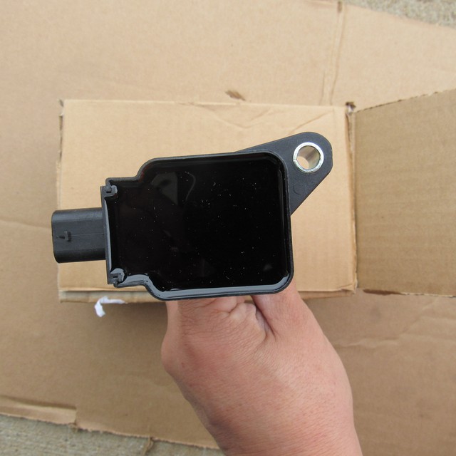 Land Rover LR030637 Genuine OEM Factory Original Ignition Coil for sale ...