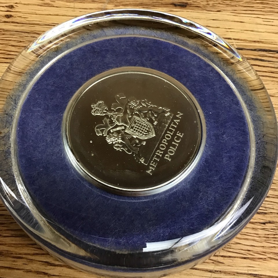 Metropolitan Police Challenge Coin - 3.5” Round - Paperweight - Resin ...