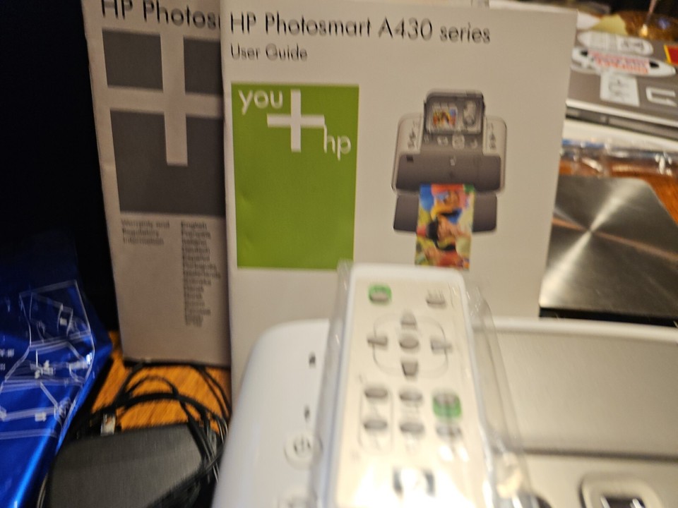HP Photosmart Portable Printer A430|with HP Carrier Case, Software ...