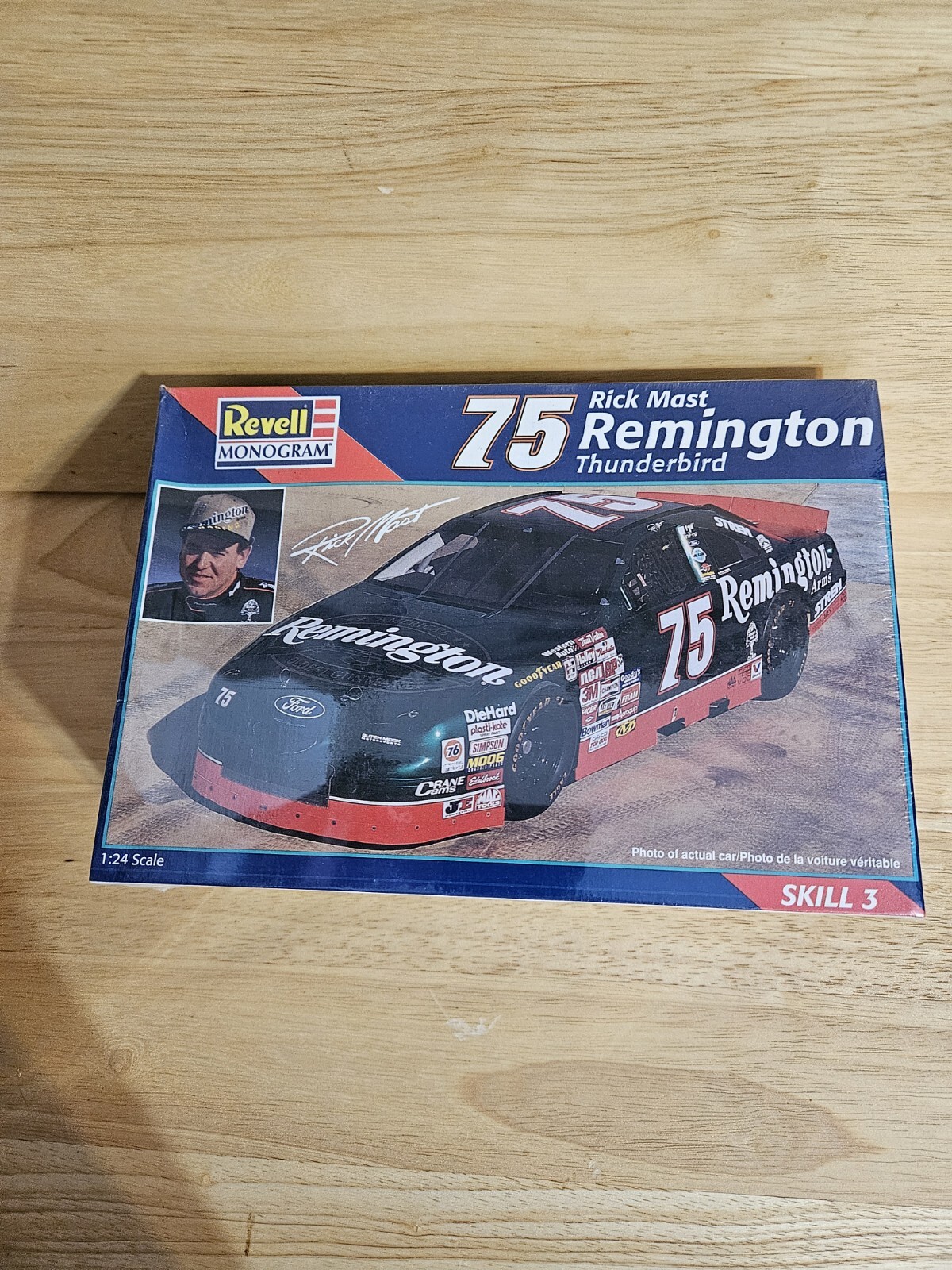 Revell 75 Rick Mast Remington Ford T-Bird 1/24 NASCAR Stock Car Model ...