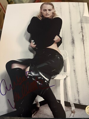 Autographed Amber Valletta 8x10 Photo Supermodel Beckett BAS Signed | eBay