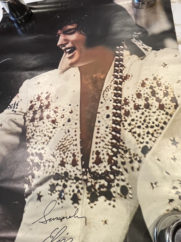 Vintage Elvis Presley Poster 22x27 Signed Sincerely - 1973 Aloha ...