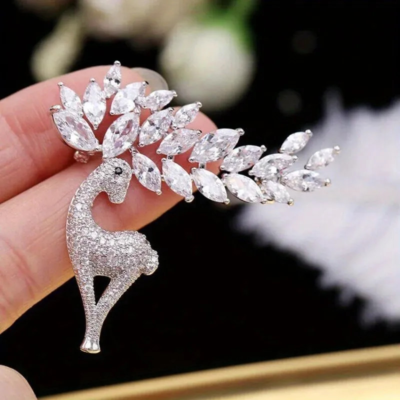 Luxury Reindeer Brooch Pin–Crystal Rhinestone Christmas Jewelry Gift ...