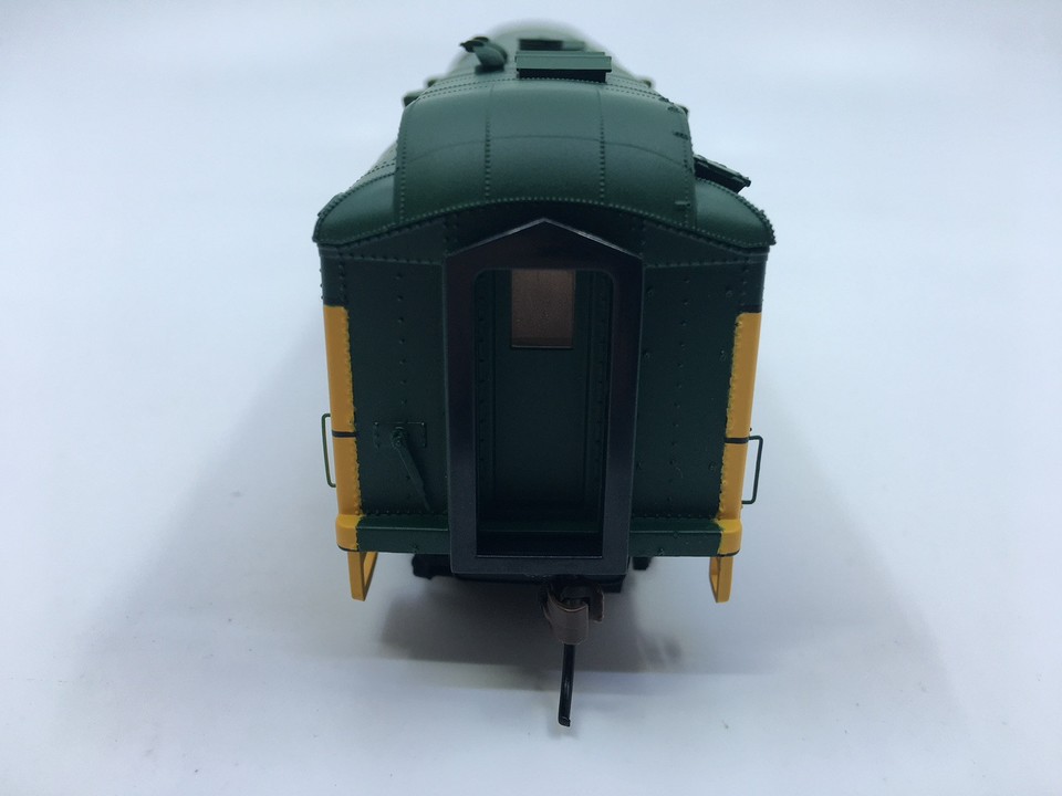 HO Walthers 932-10156 Chicago North Western Heavyweight Diner Passenger ...