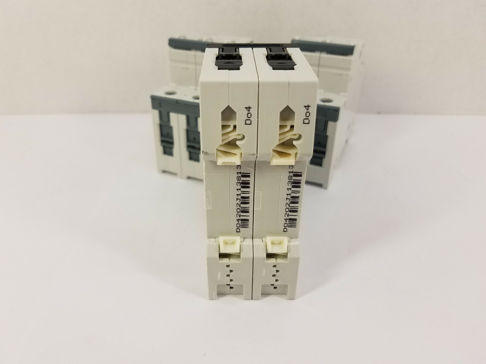 (3) Siemens 5SY42 MCB D4, 5SY4204-8 Circuit Breaker (4A, 400V, 2 Pole ...